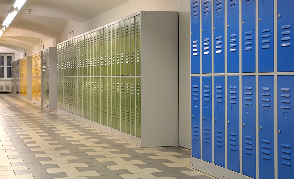 Comment choisir des tables scolaires et chaises multimédias pour ...